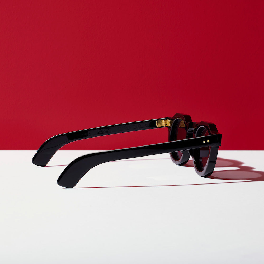 Crown Panto – Max Pittion